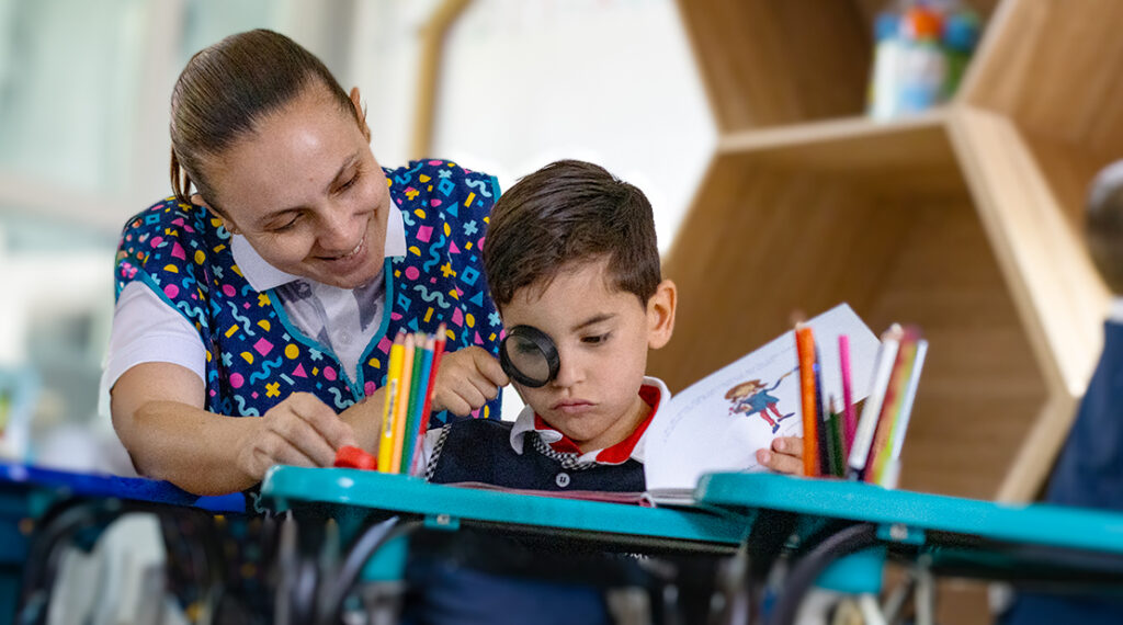 Símbolos Institucionales – Fundación Unidad Educativa San Marcos